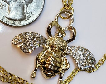 Beautiful Rhinestone Bumble Bee Acrylic Cabochon Chunky Bling Necklace ...