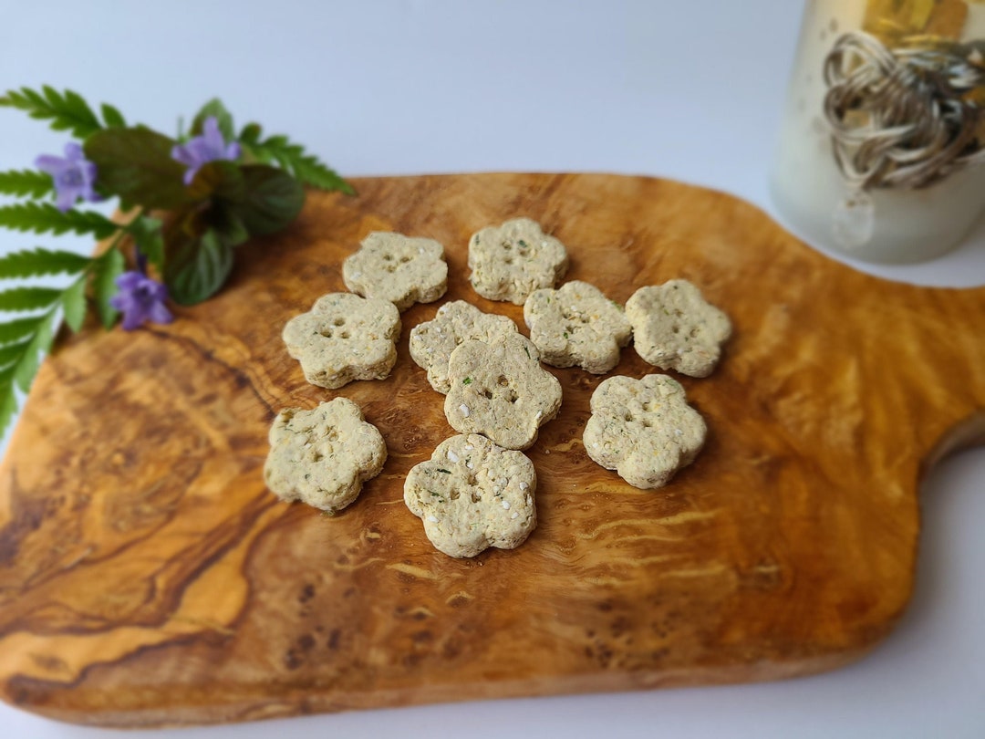 Flower Mints for Bunnies (set of 10) • Organic Bunny Treats • Homemade ...