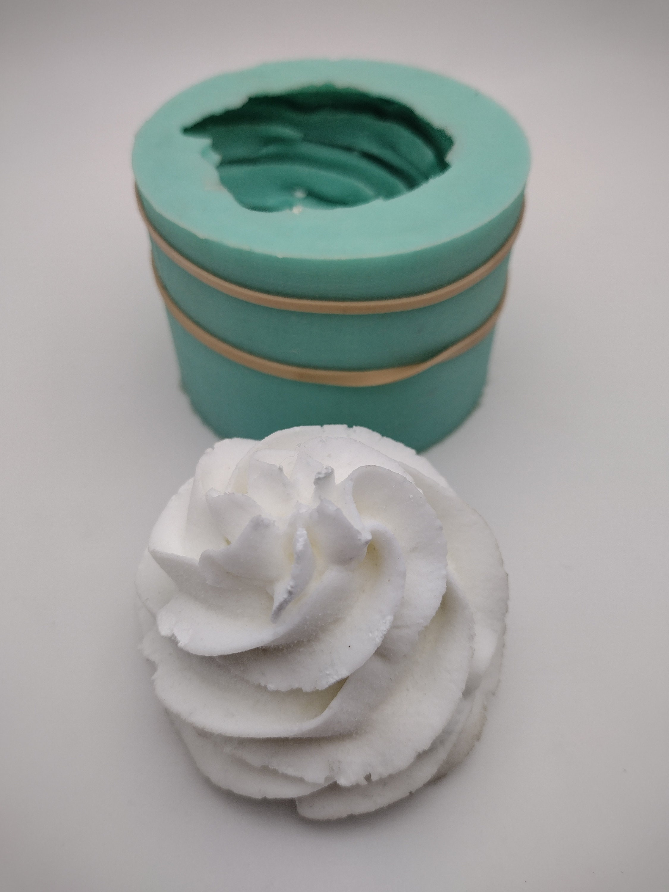 Swirl (2.5in)-silicone Mold-faux Fake Bake-clay,resin,soap,candle ...