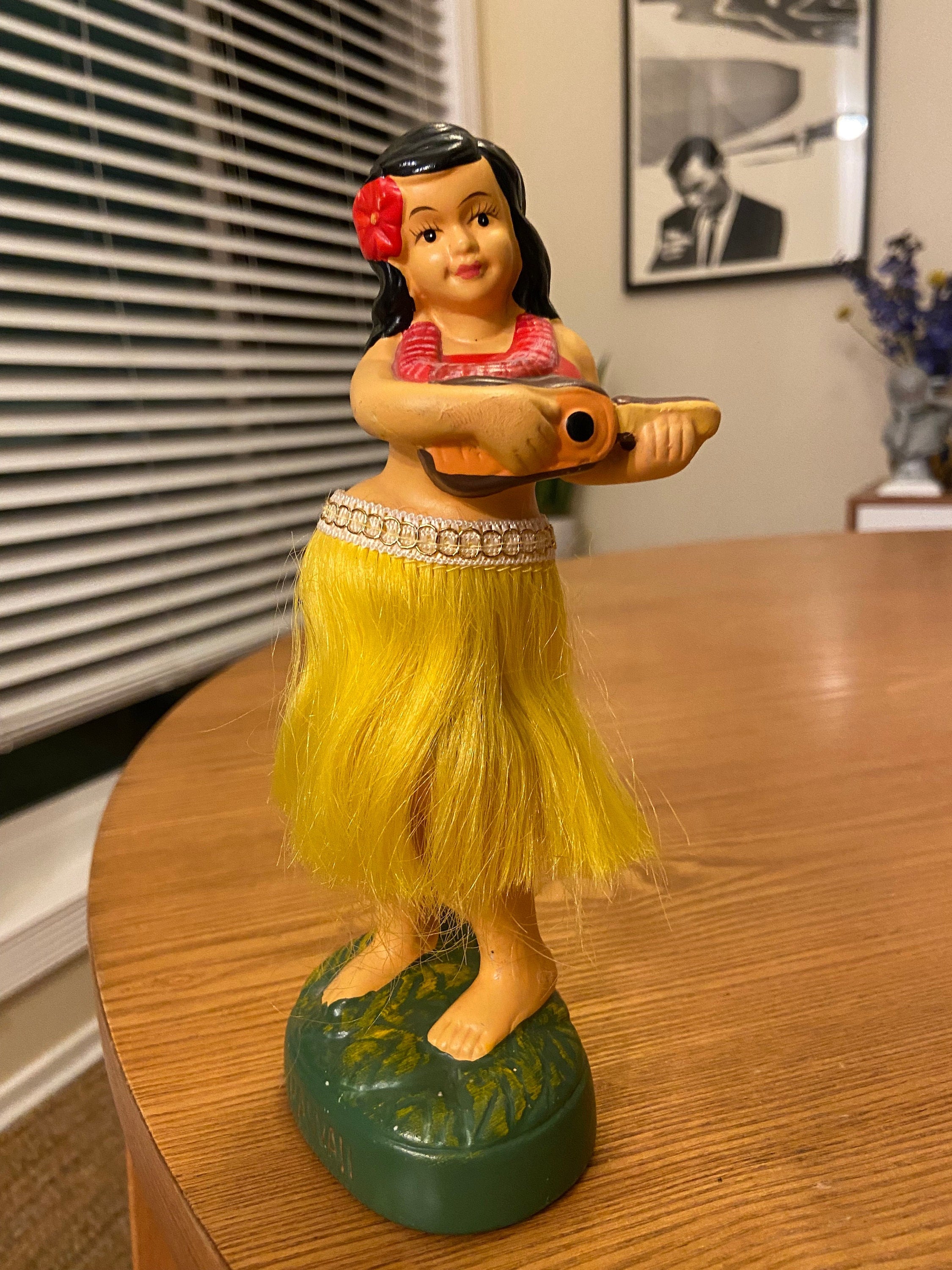 Vintage Hula Girl Dashboard