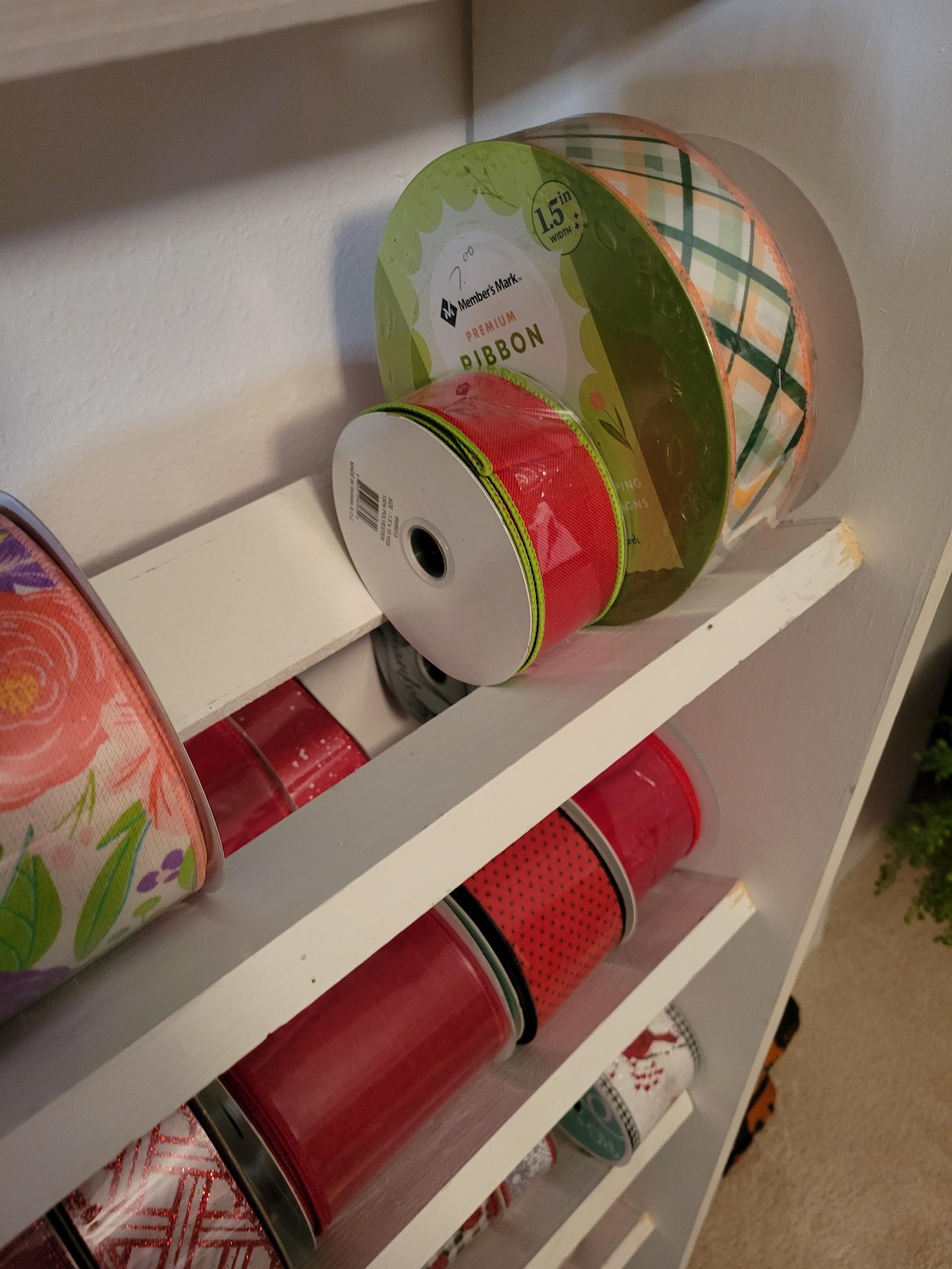 Ribbon Rack Pattern. Ribbon Shelf Pattern, Ribbon Storage Pattern ...