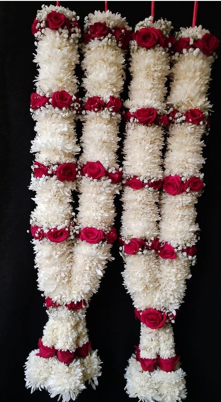Fresh Flowers Mums With Roses Garland Jai Mala Varmala Haar , Bride and ...
