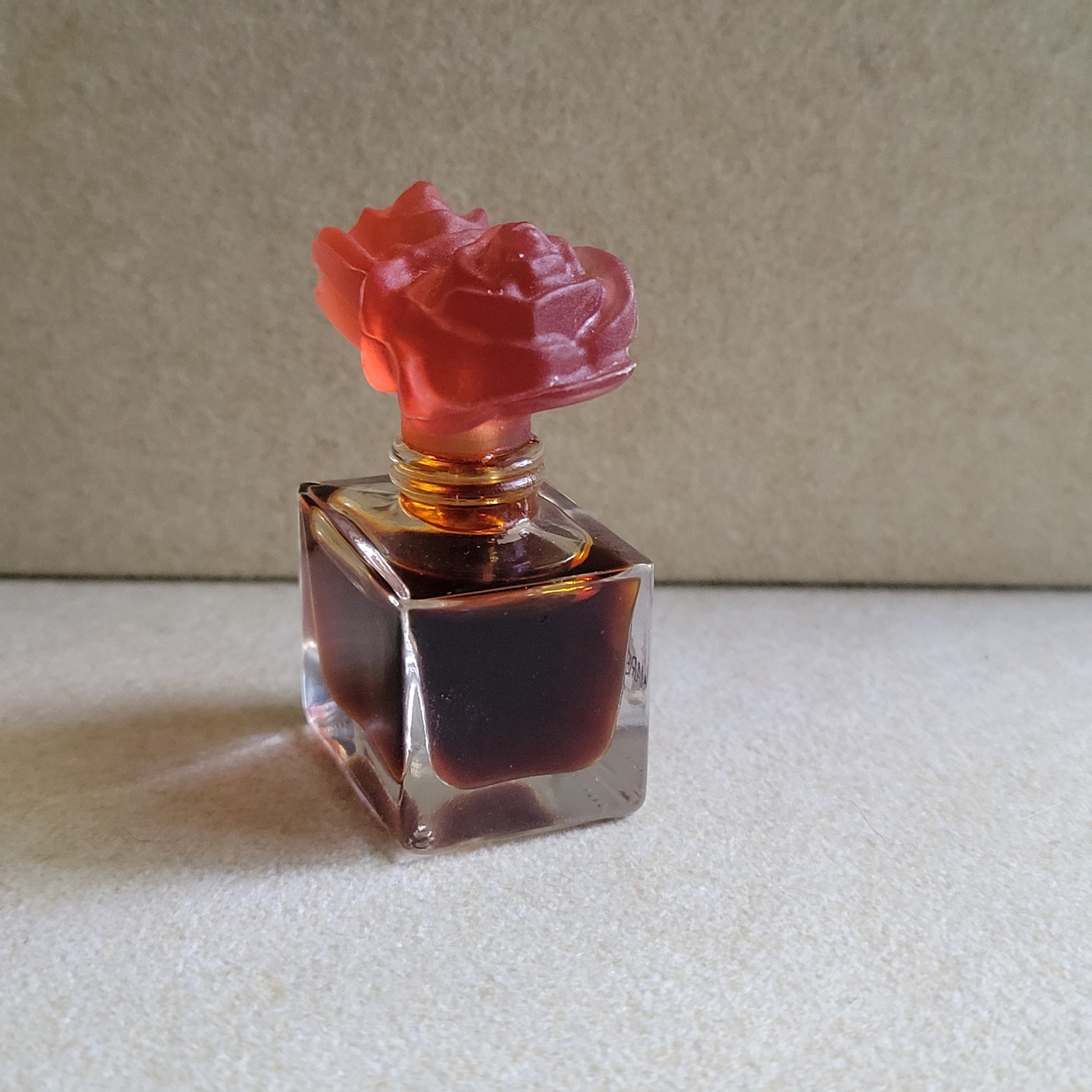 Mariella Burani by Mariella Burani Eau De Toilette - Miniature - 4.5ML ...