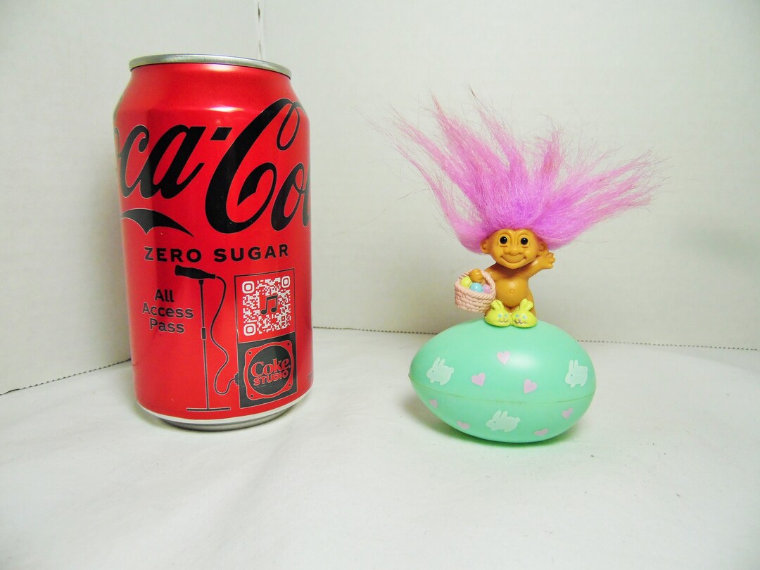 Russ Berrie Easter Troll Easter Egg Container 1980s Trolls Purple ...