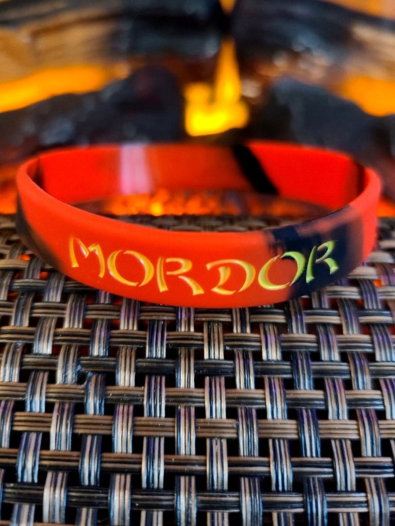 The Lord of the Rings: the Rings of Power Silicone Bracelet, Sauron ...