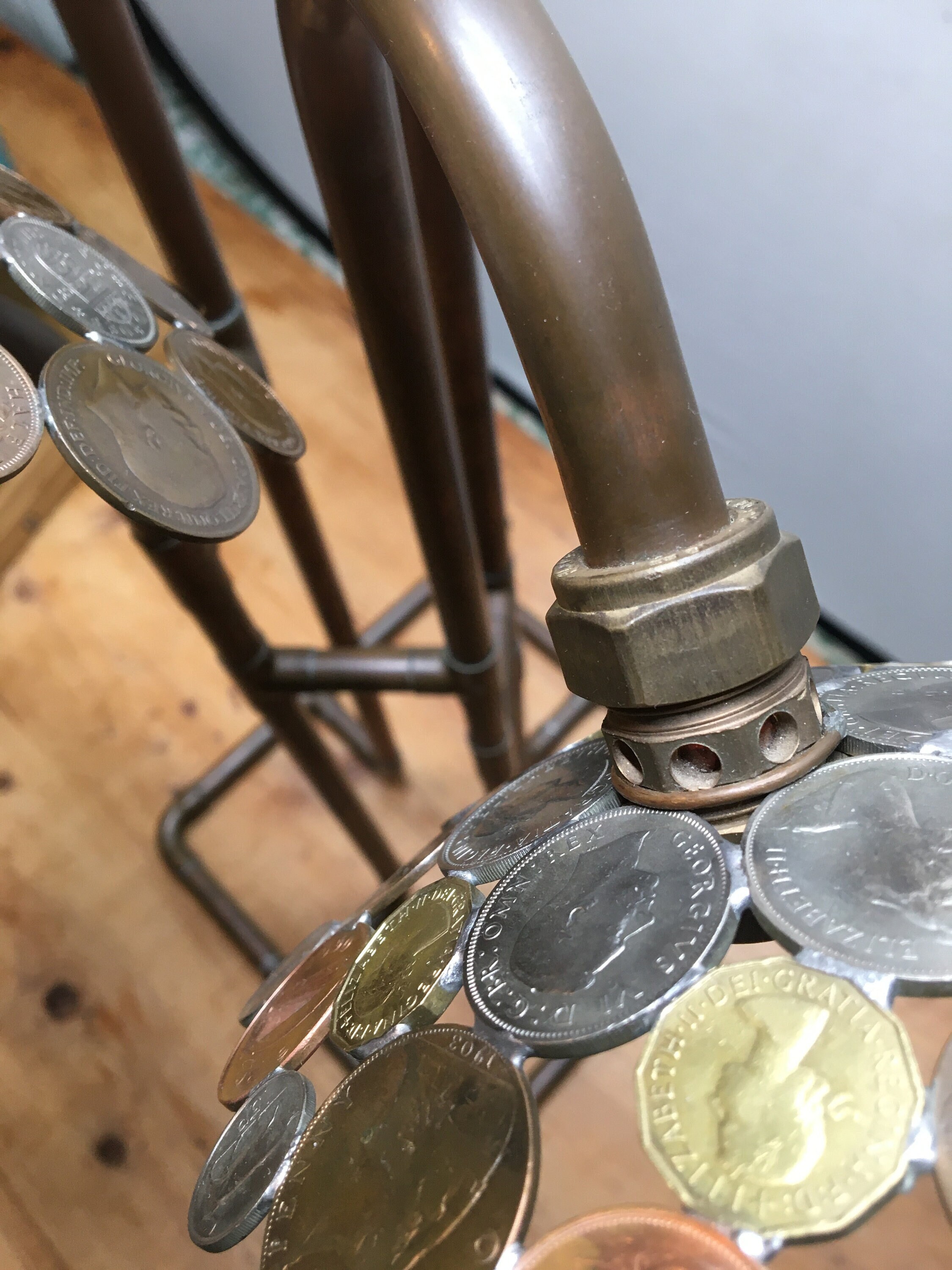 Upcycled Old Coin and Copper Plumbing 12 Volt Lumiere/lamp - Etsy