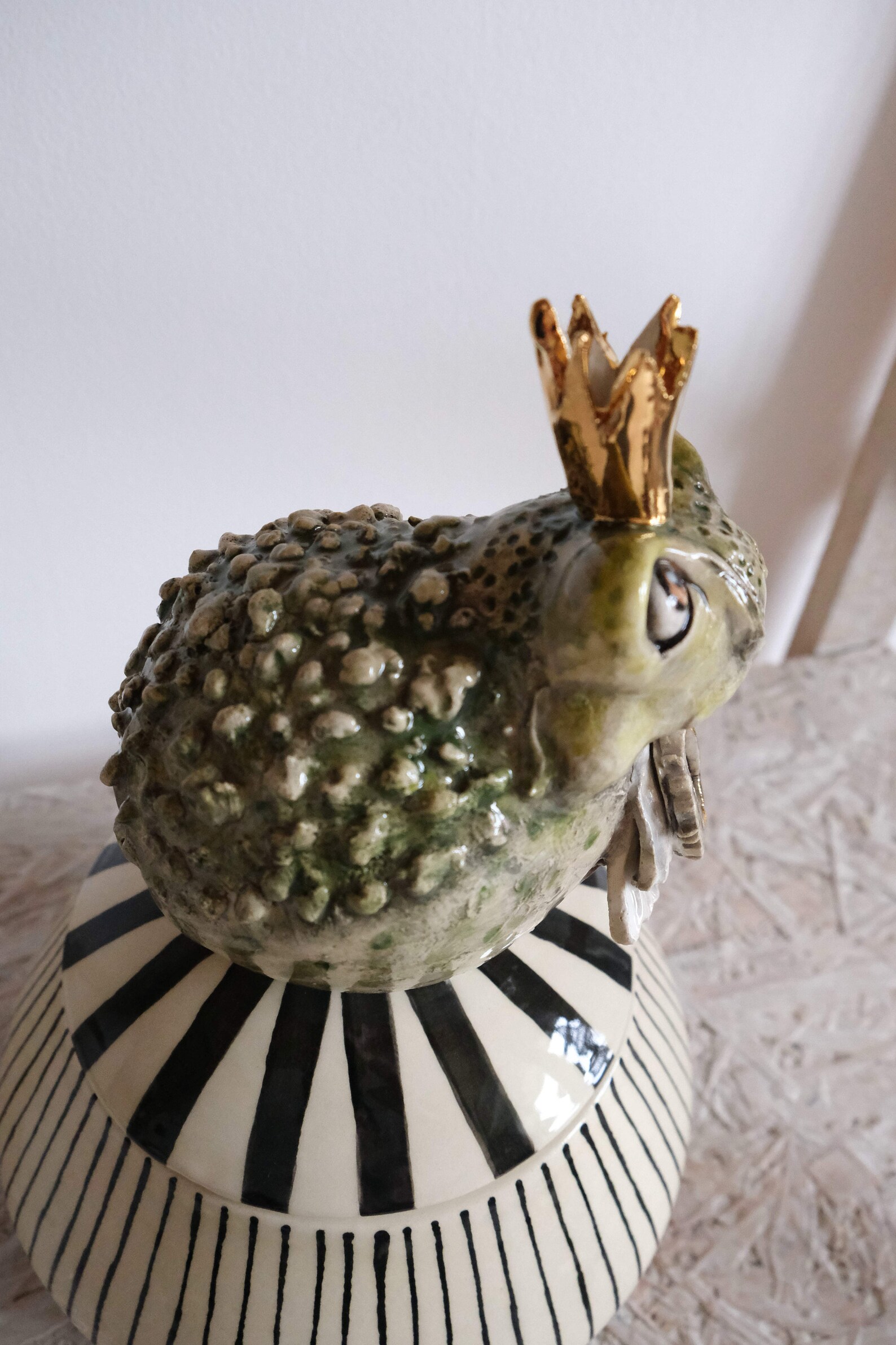 Large Ceramic Bowl Dish the Frog Prince Who Does't Want to Be Kissed ...