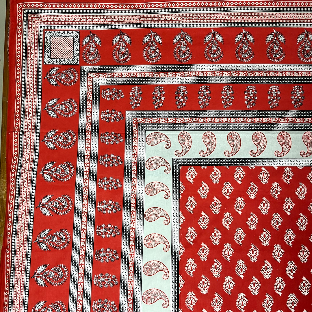 Rectangular Block Print Paisley Red Romantic Bedsheet With 2 Pillow ...