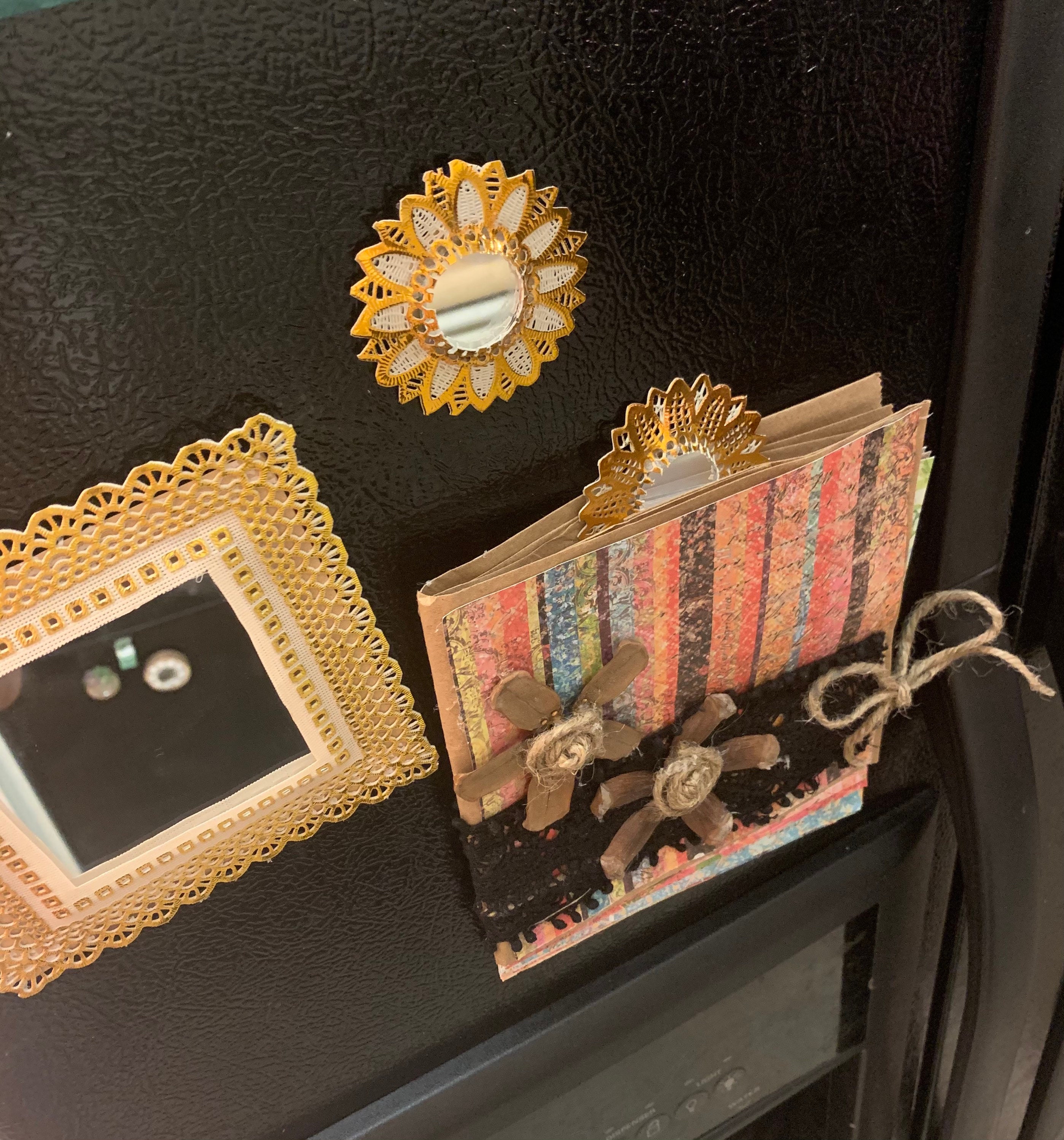 Magnetic Frame Set Vintage Frames Miniature Magnets Antique Frames Gold ...