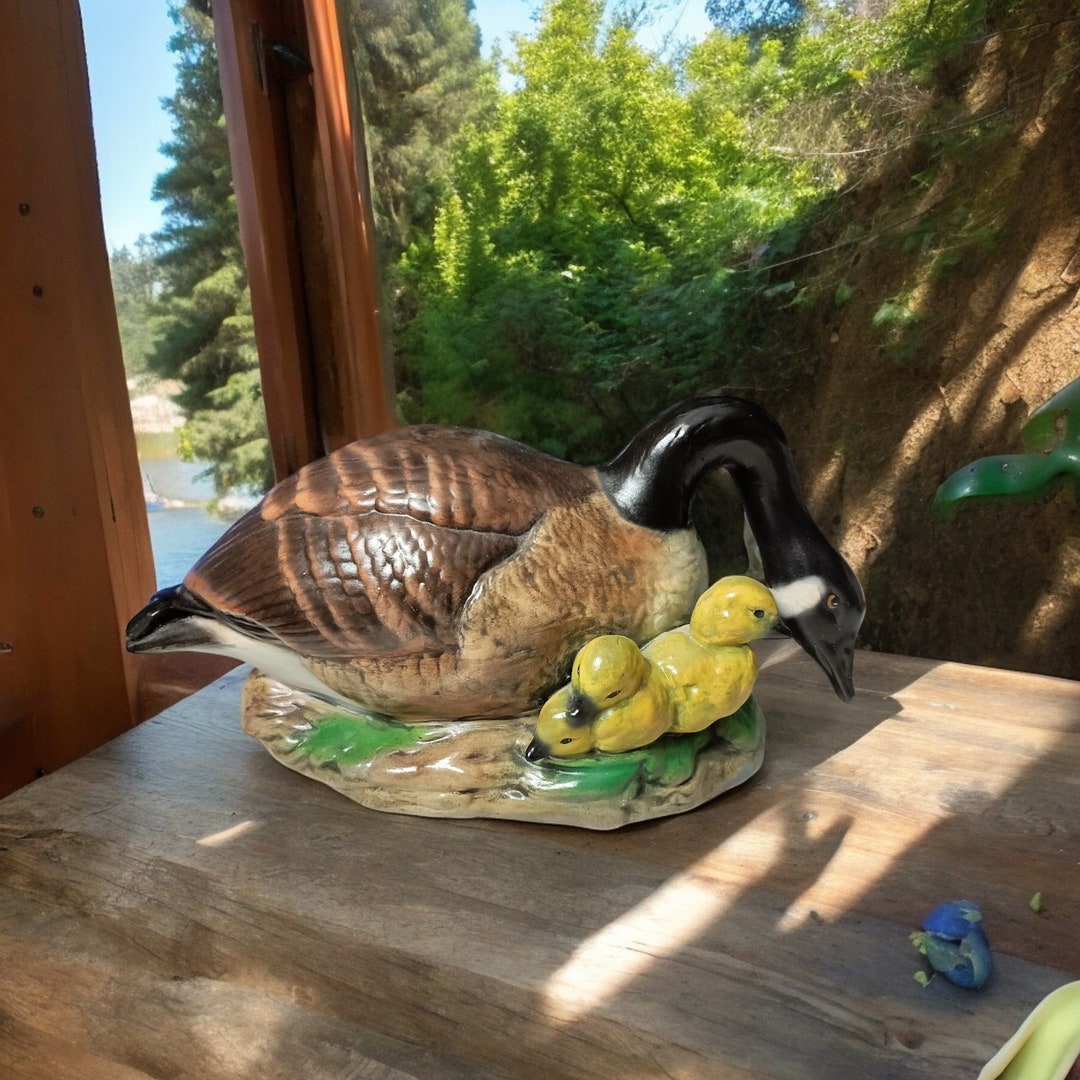Canada Goose Family Statue Homco - Etsy