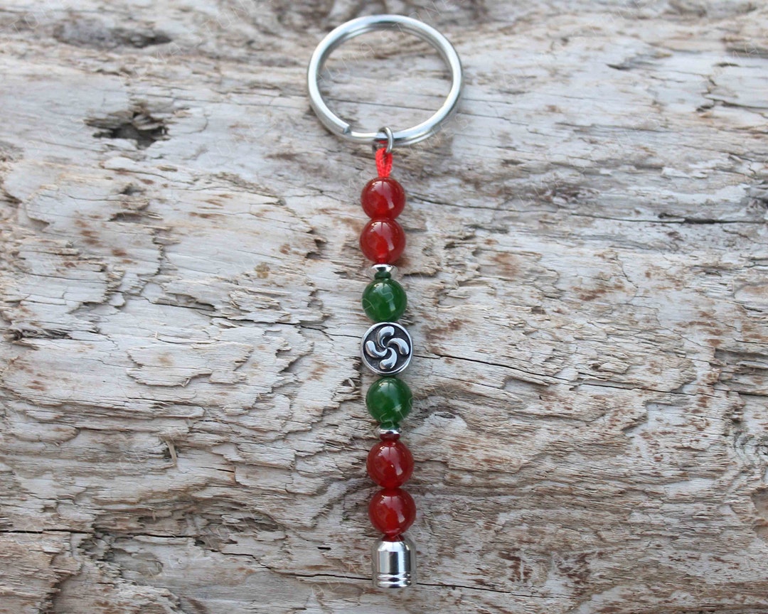 8mm Carnelian and Jade Keychain With Spacers and Basque Cross in 304 ...