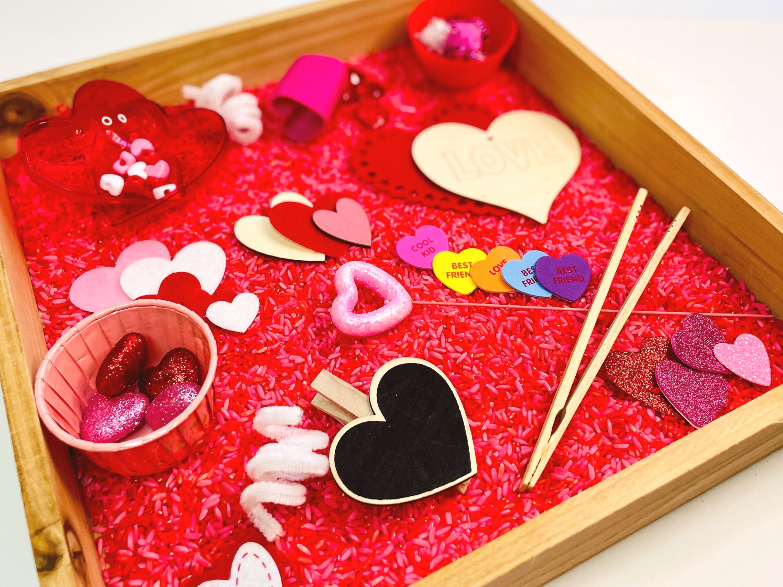 Hearts Sensory Bin, Love Sensory Bin, Heart Sensory Kit, Sensory Box, Sensory Bins for Toddlers ...