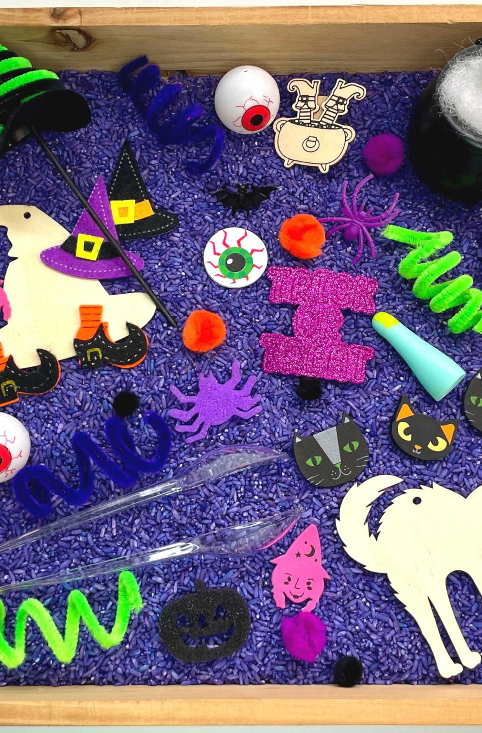 Witch's Cauldron Sensory Bin, Halloween Sensory Bin, Halloween Activity ...