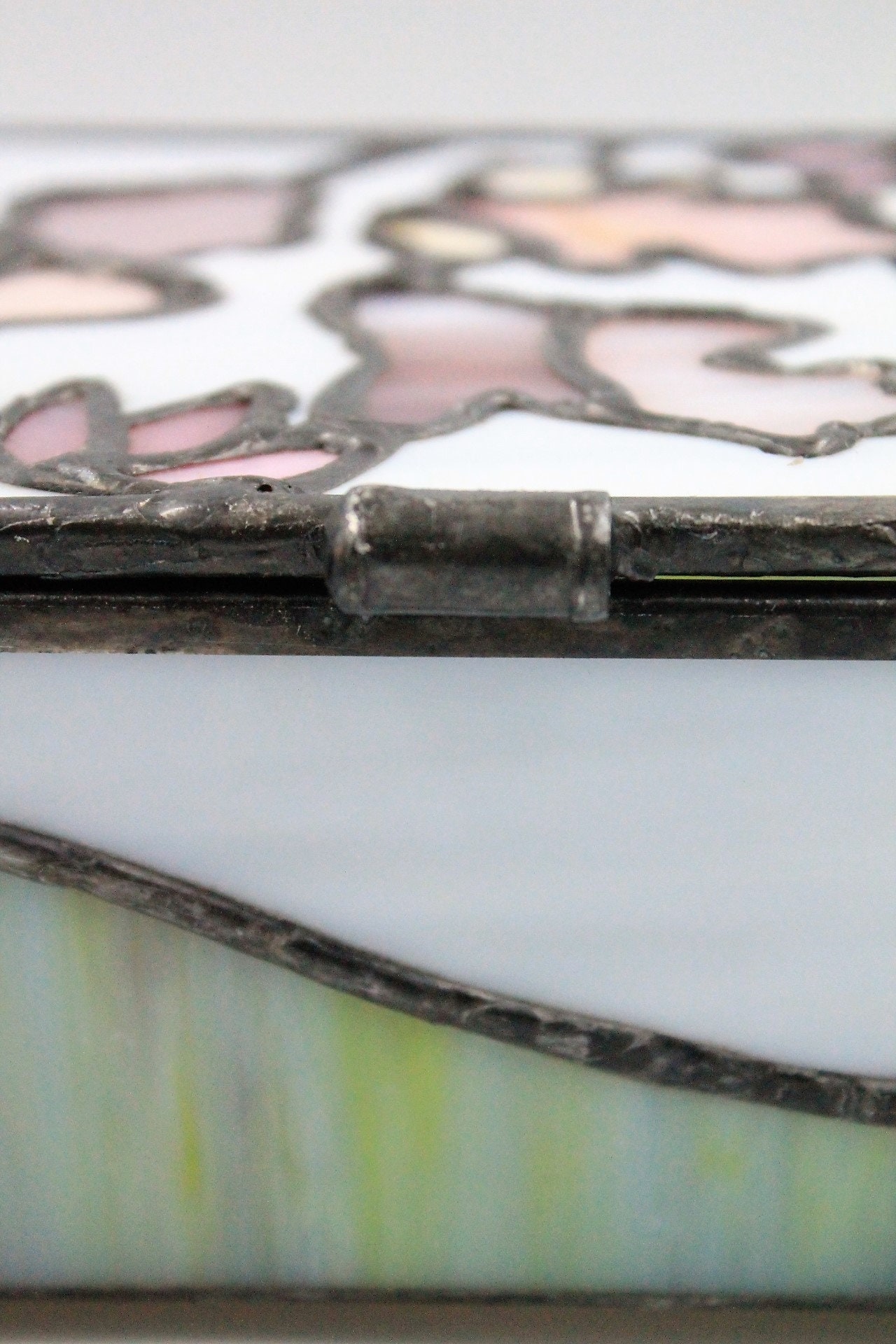 Japanese Koi Fish Box, Grey and Light Green Stained Glass Jewellery ...