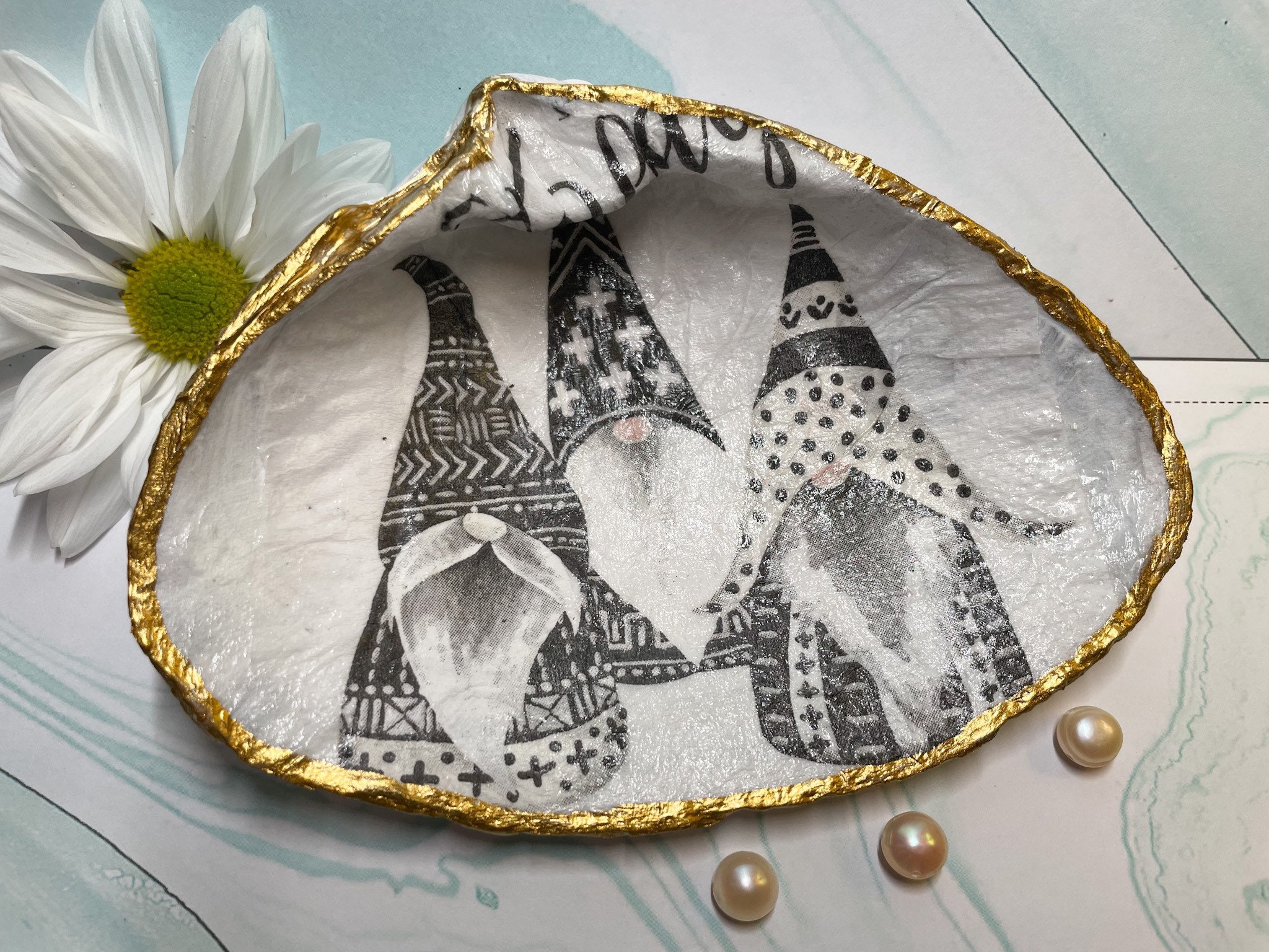 Wishing Gnomes. Decoupage Clam Shell. - Etsy