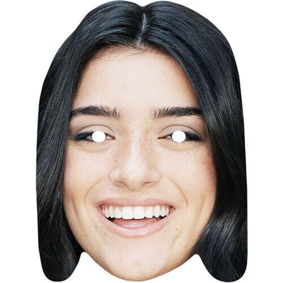 Dixie D'amelio Celebrity Social Influencer Card Mask | Etsy Canada