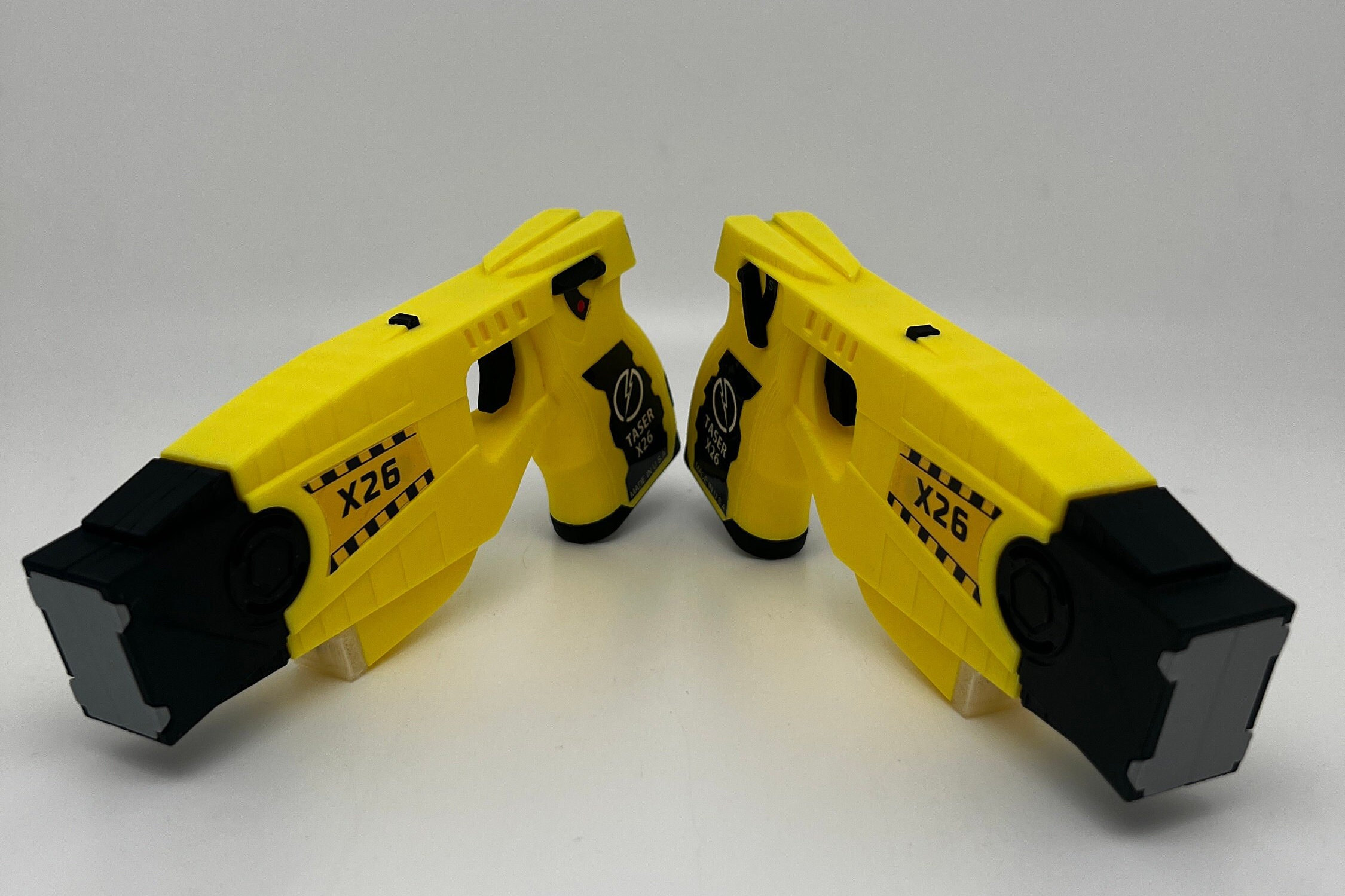 X26 Taser Gun / Réplique Cosplay - Etsy Portugal