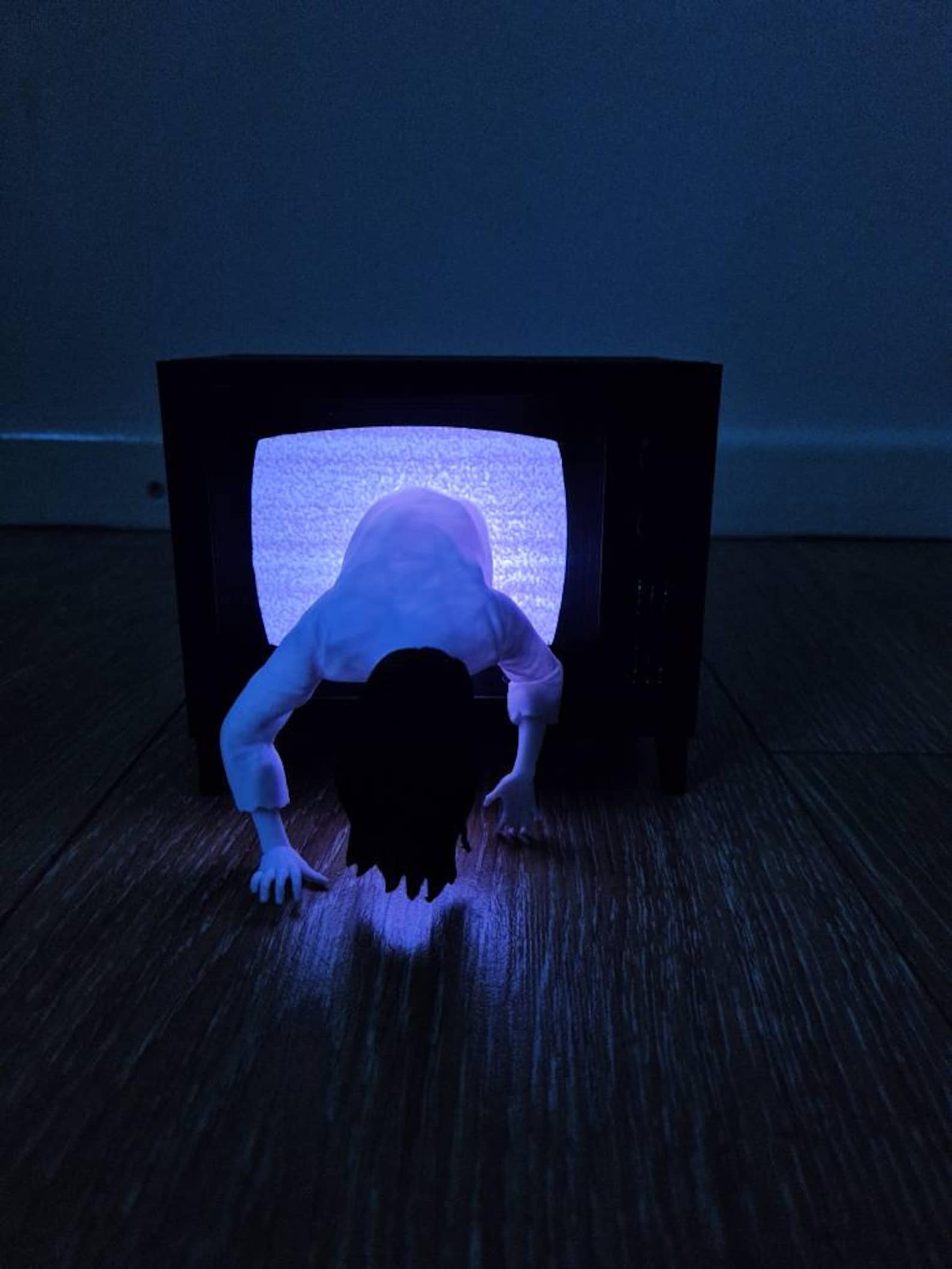 Samara/sadako TV Scene Model With Lights the Ring Movie | Etsy