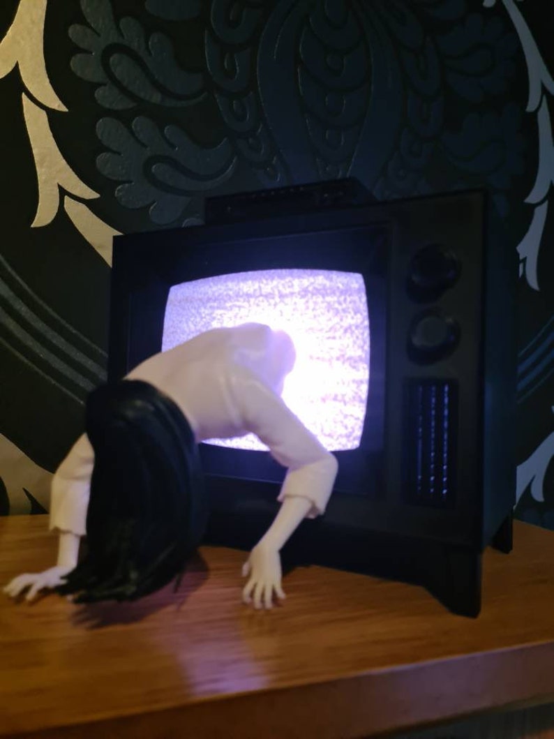 Samara/sadako TV Scene Model With Lights the Ring Movie | Etsy