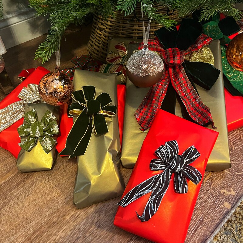 Present Toppers - Etsy