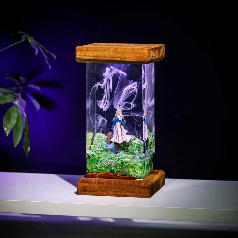 Violet Evergarden Resin Lamp, Anime LED Light Sculpture, Handmade Epoxy ...