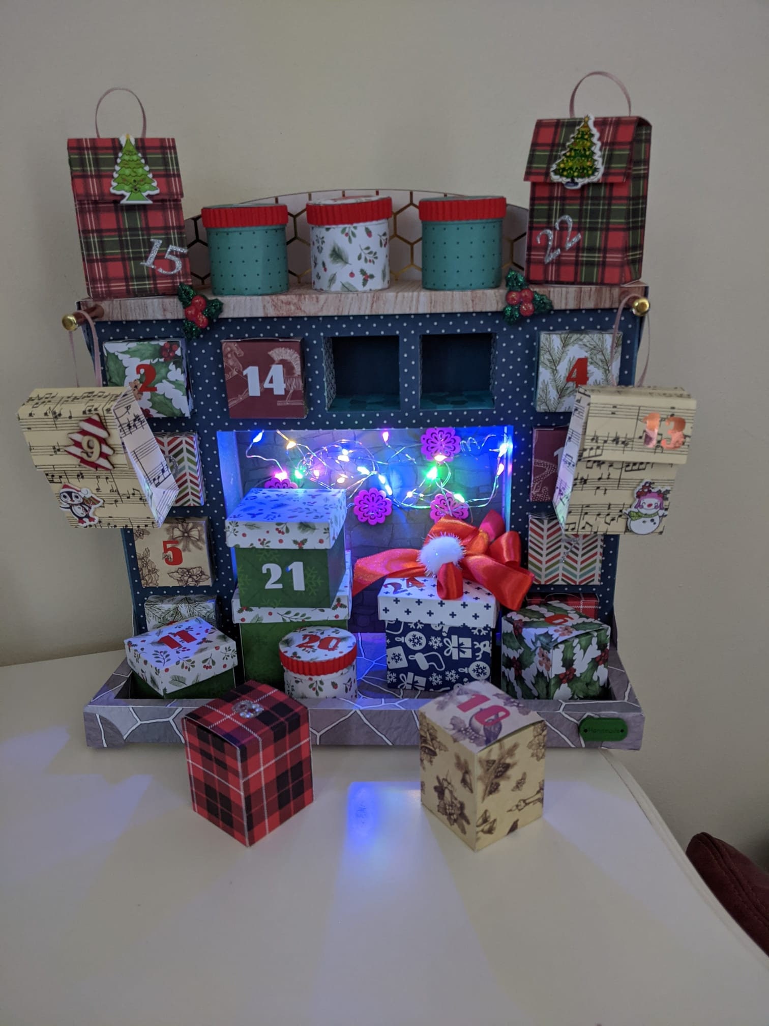 SVG Files to Create This Magical Christmas Fireplace Advent Calendar - Etsy