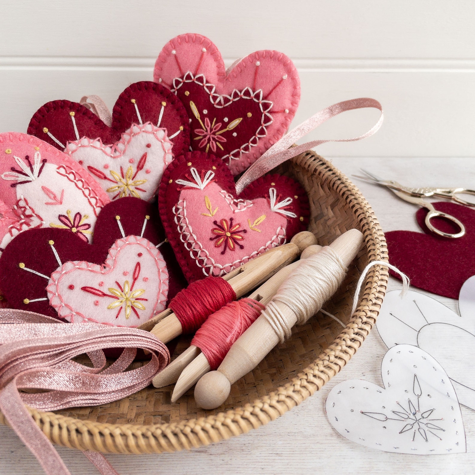 Embroidered Felt Hearts PDF Pattern, DIY Heart Ornaments, Valentines ...