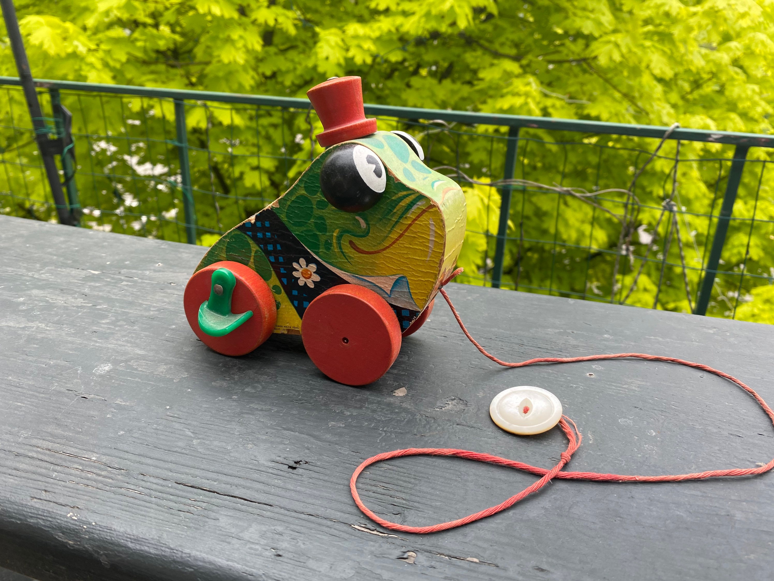 Gran’pa Frog Fisher Price Vintage Pull Toy - Etsy UK