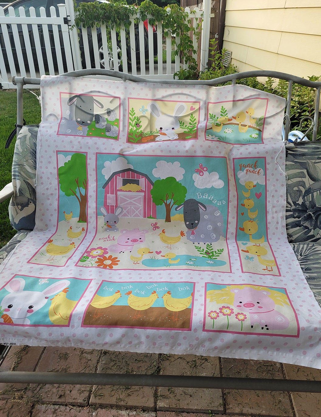 Wee Ones Barn Animals Crib Quilt Panel by Oasis Fabrics SKU 57-3531 ...