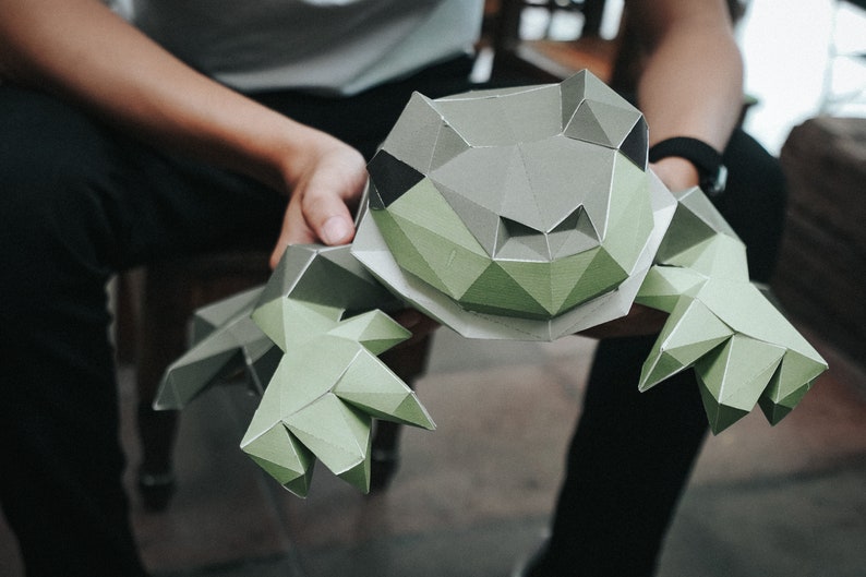 Frog Papercraft Sculpture, Man I Love Frogs, Frog Origami, Frog Mode ...