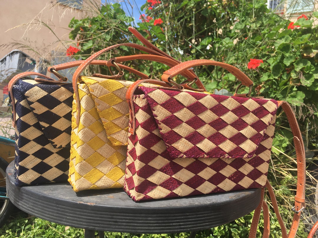 Handgefertigte Handtasche aus Bast - Etsy.de