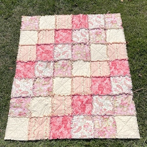 Handmade Pretty in Pink Rag Quilt - Etsy