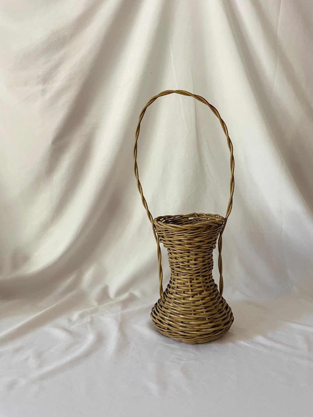 Hanging Wicker Basket; Monstera Propogation Jar - Etsy