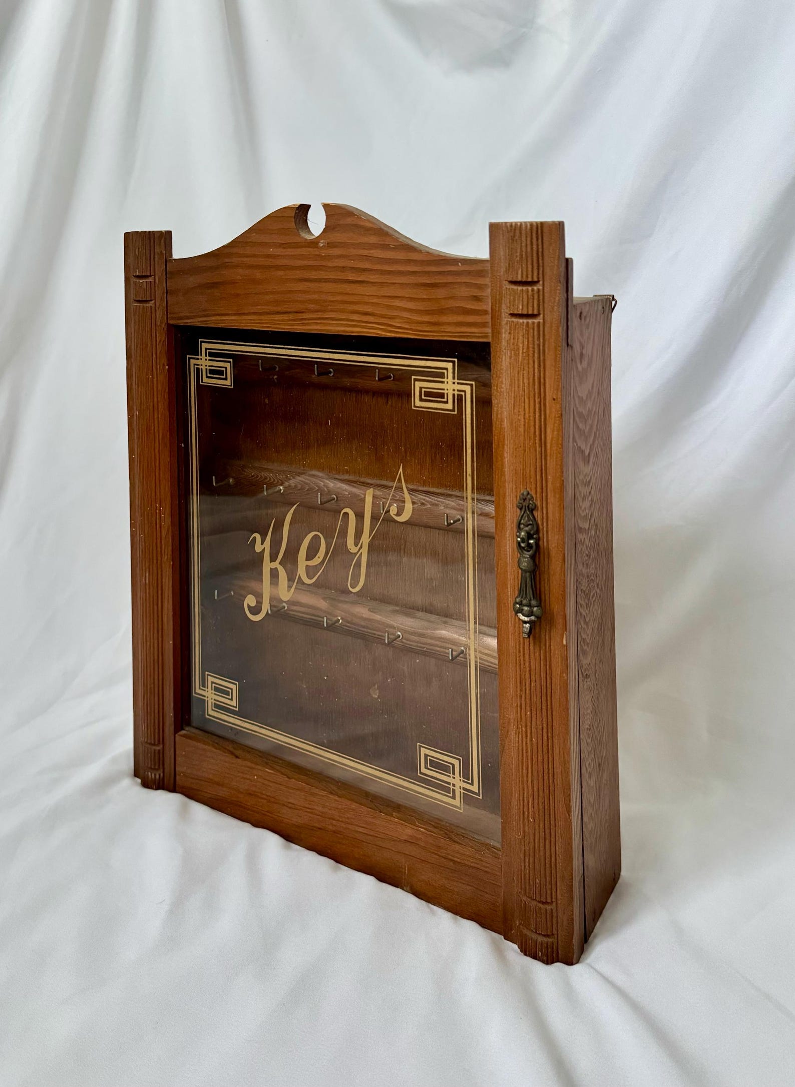 Vintage Wooden Key Cupboard Wall Hanging - Etsy