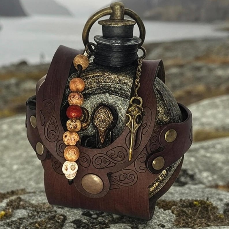 Viking Flask: Raven Head Thor's Hammer - Norse Whiskey - Etsy