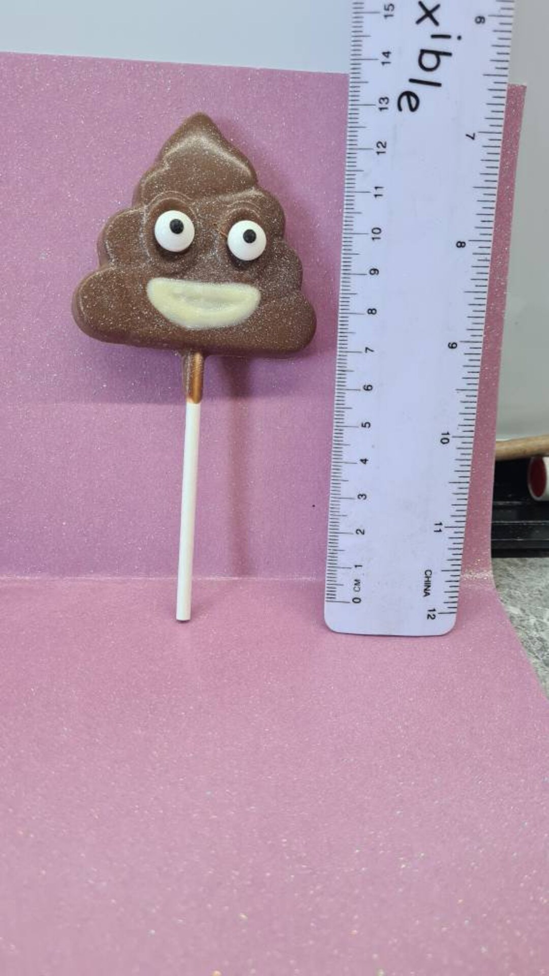 16 X Novelty Belgian Chocolate Emoji Poo Poop Lolly Lollies Turd ...