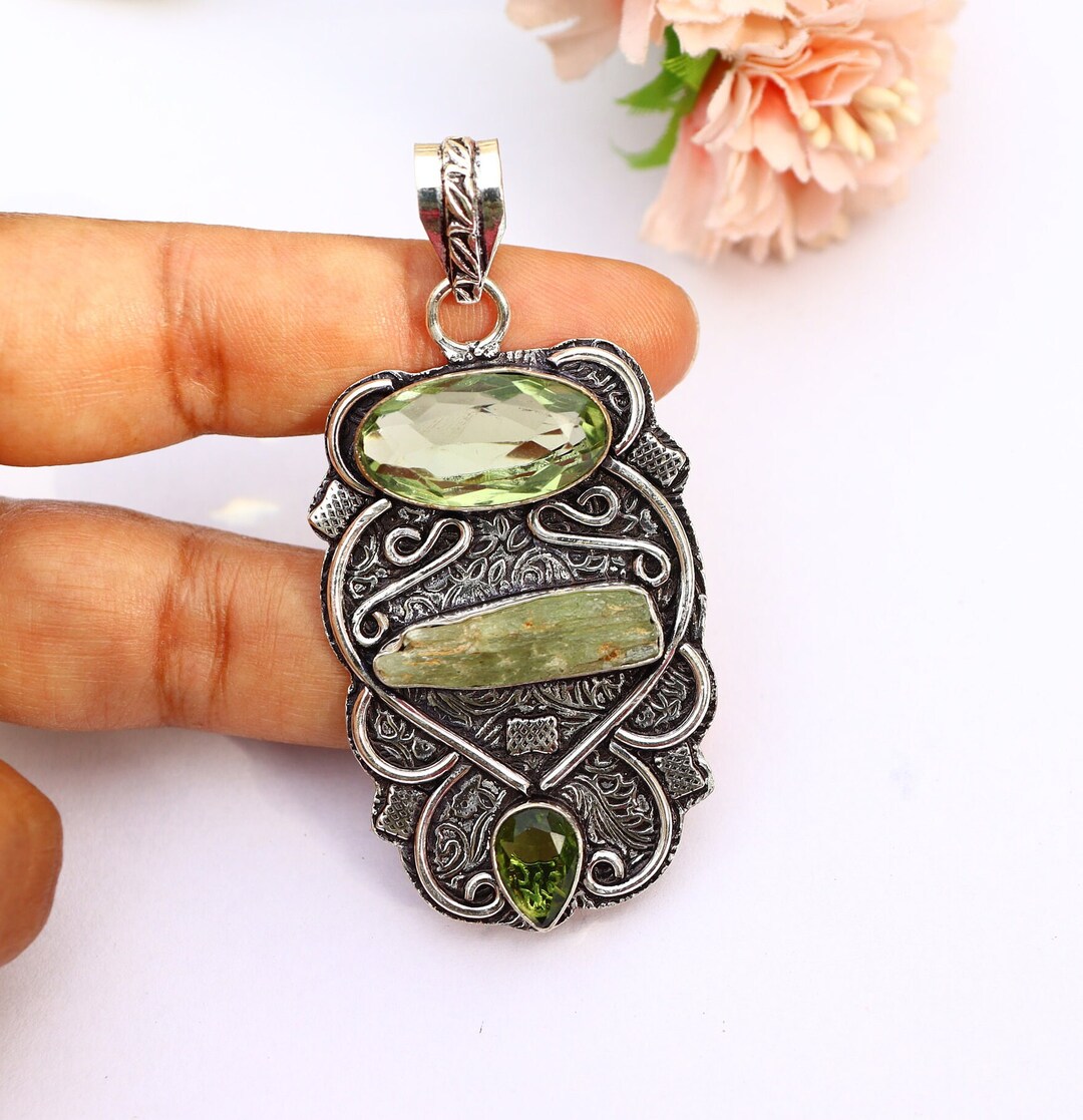 Green Emerald and Green Hydro Glass Pendant/ Green Emerald Pendant ...