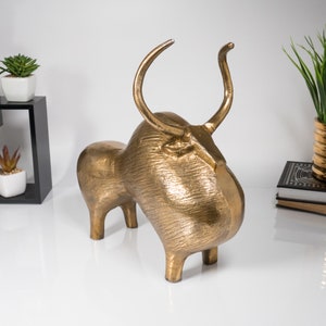 Gold Bull Statue - Bull Figurine - Decorative Bull - Brushed Iron Bull ...