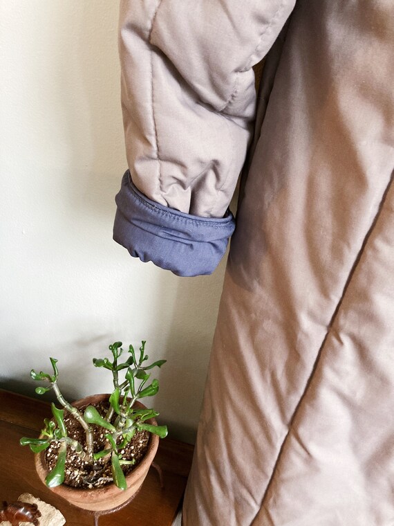 Chill Chasers Vintage 70s Long Winter Coat (M) - Gem