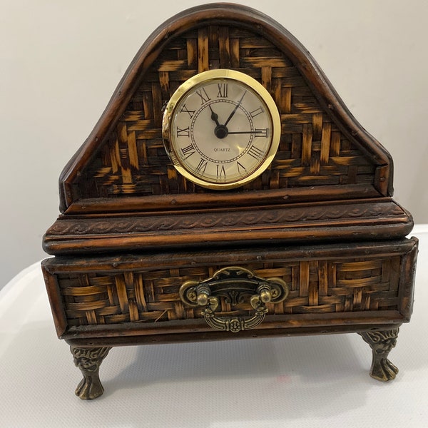 Vintage Wood Clock - Etsy