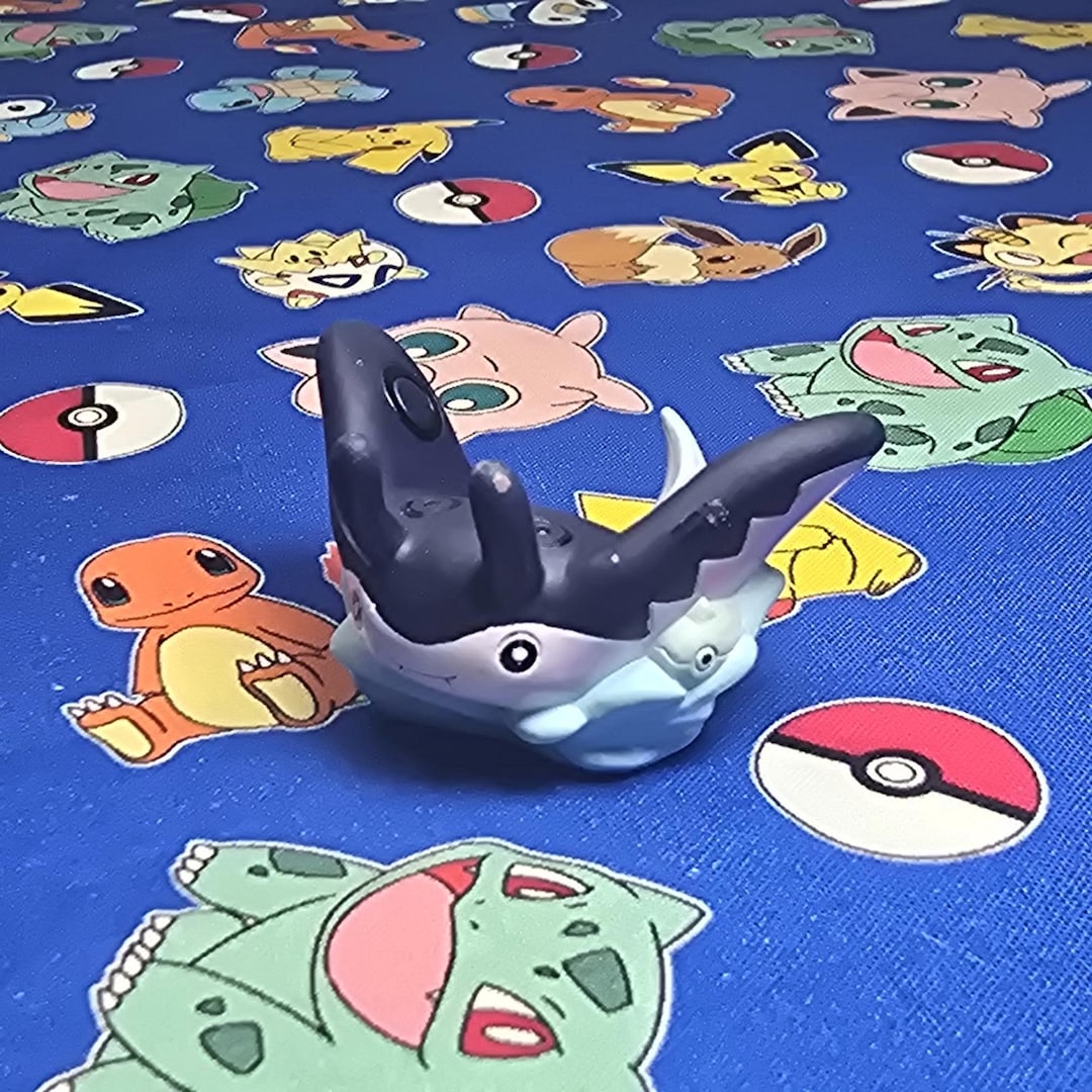 Pokemon Mantine Figure Finger Puppet 2006 Nintendo Bandai PVC Japan USA ...