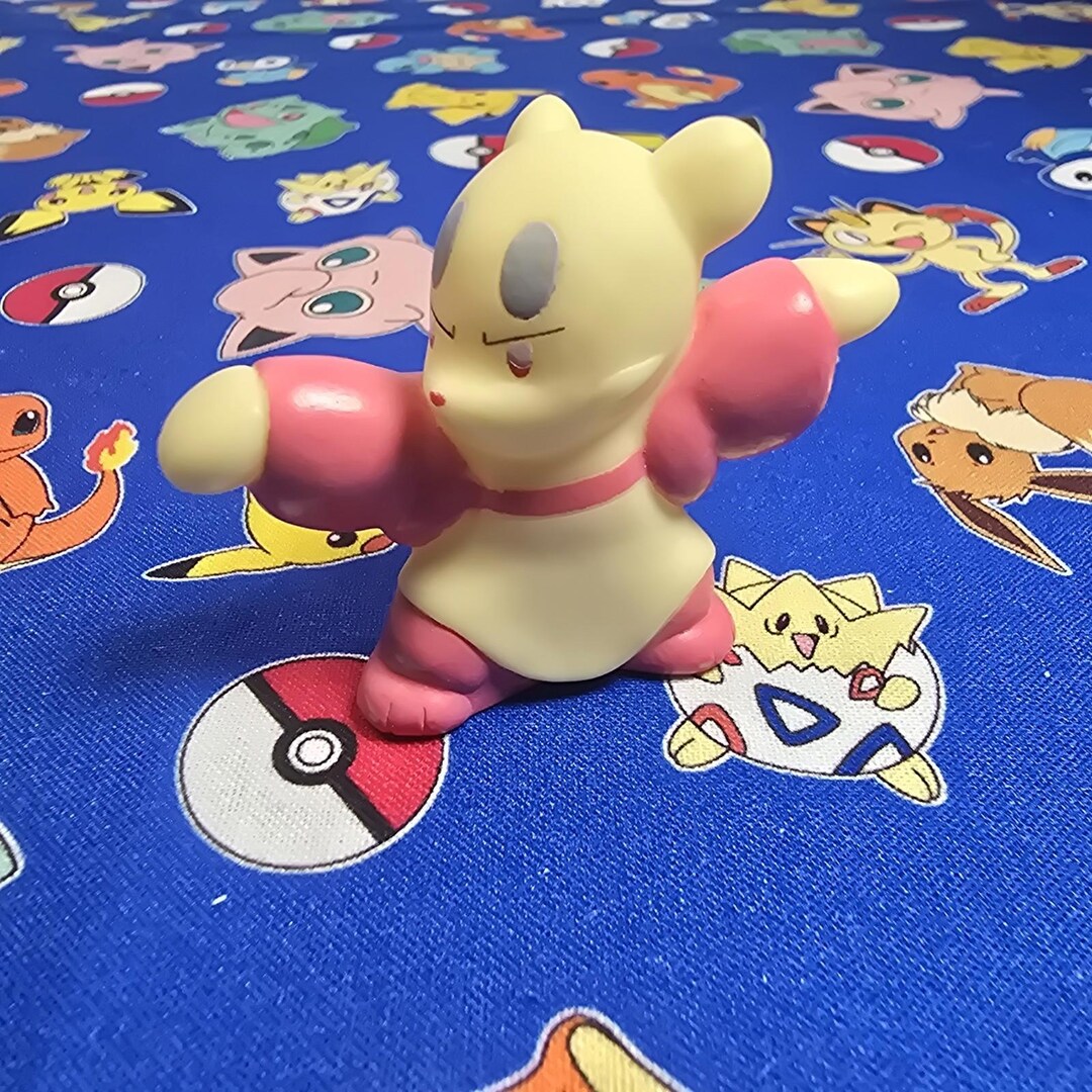 Pokemon Mienfoo Figure Finger Puppet 2011 Nintendo Bandai PVC Japan USA ...