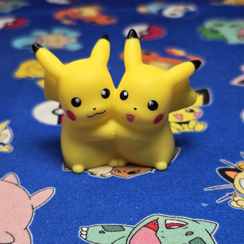 Pokemon Pikachu Male & Female Figure Finger Puppet B 2020 Nintendo ...