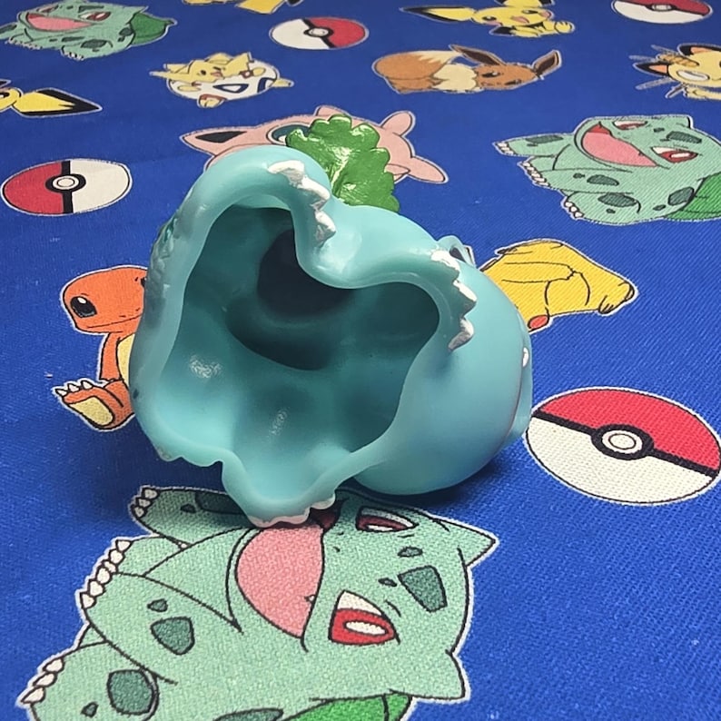 Pokemon Ivysaur Figure Finger Puppet 2004 Nintendo Bandai PVC Vintage ...