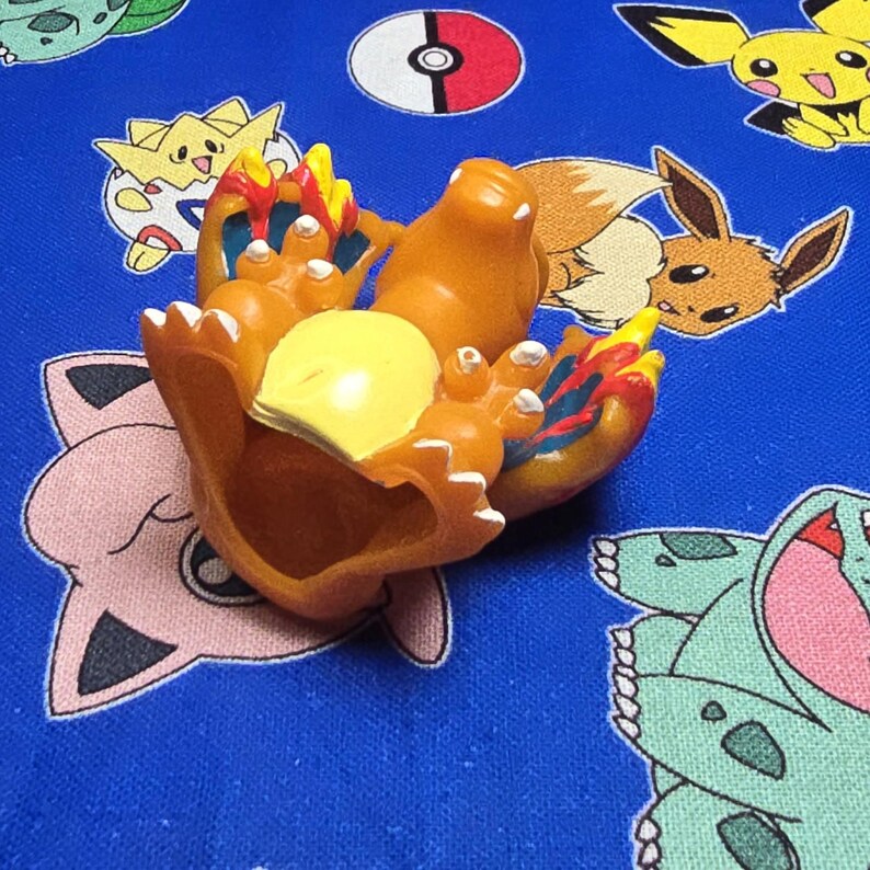 Pokemon Charizard Figure Finger Puppets 2010 Nintendo Bandai Japan USA ...