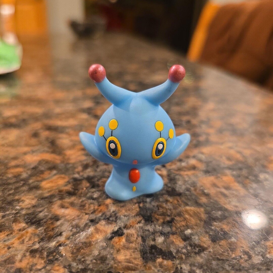 Pokemon Manaphy Female Figure Finger Puppet 2006 Nintendo PVC Bandai ...