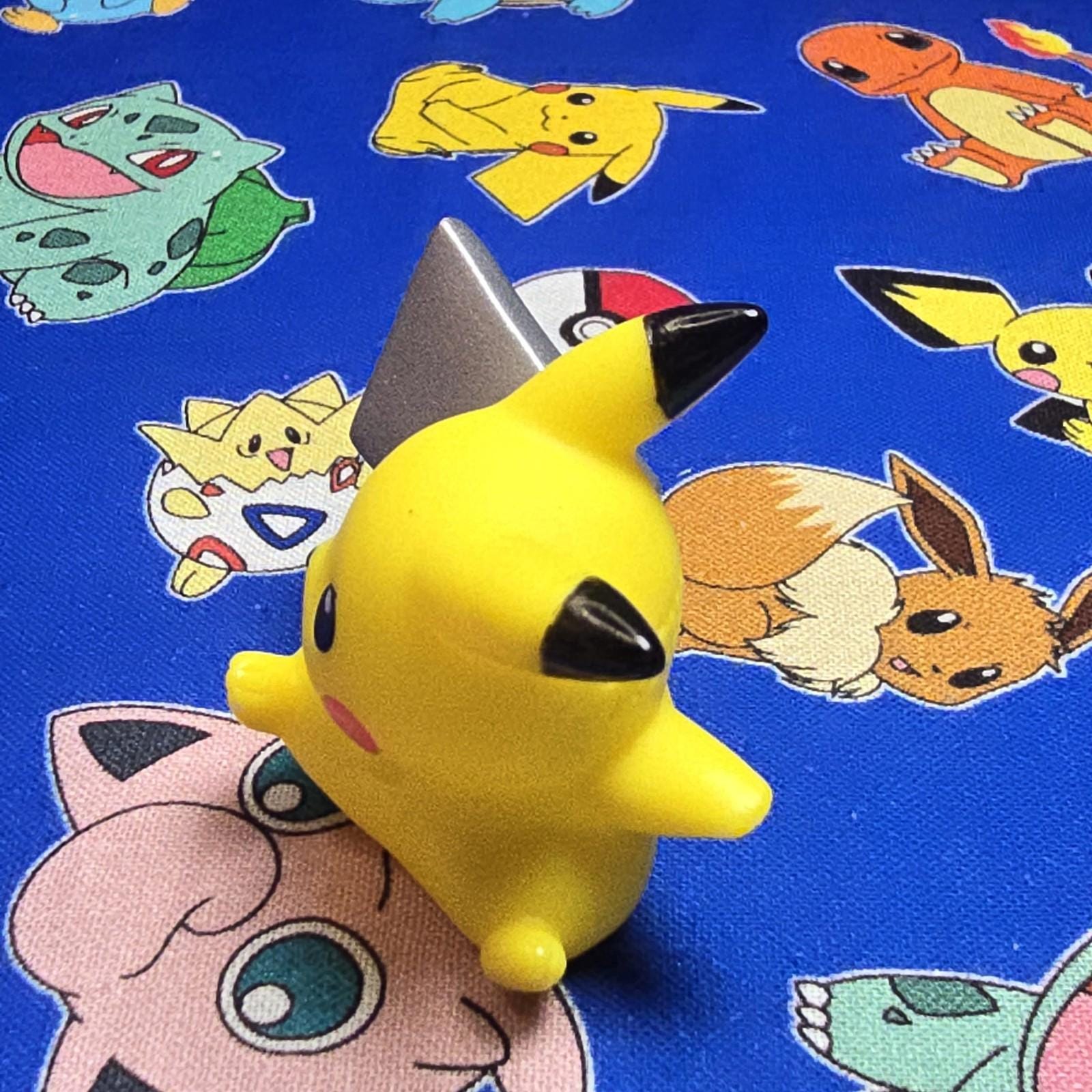 Pokemon Pikachu Figure Finger Puppet 2013 Nintendo Bandai PVC Japan USA ...