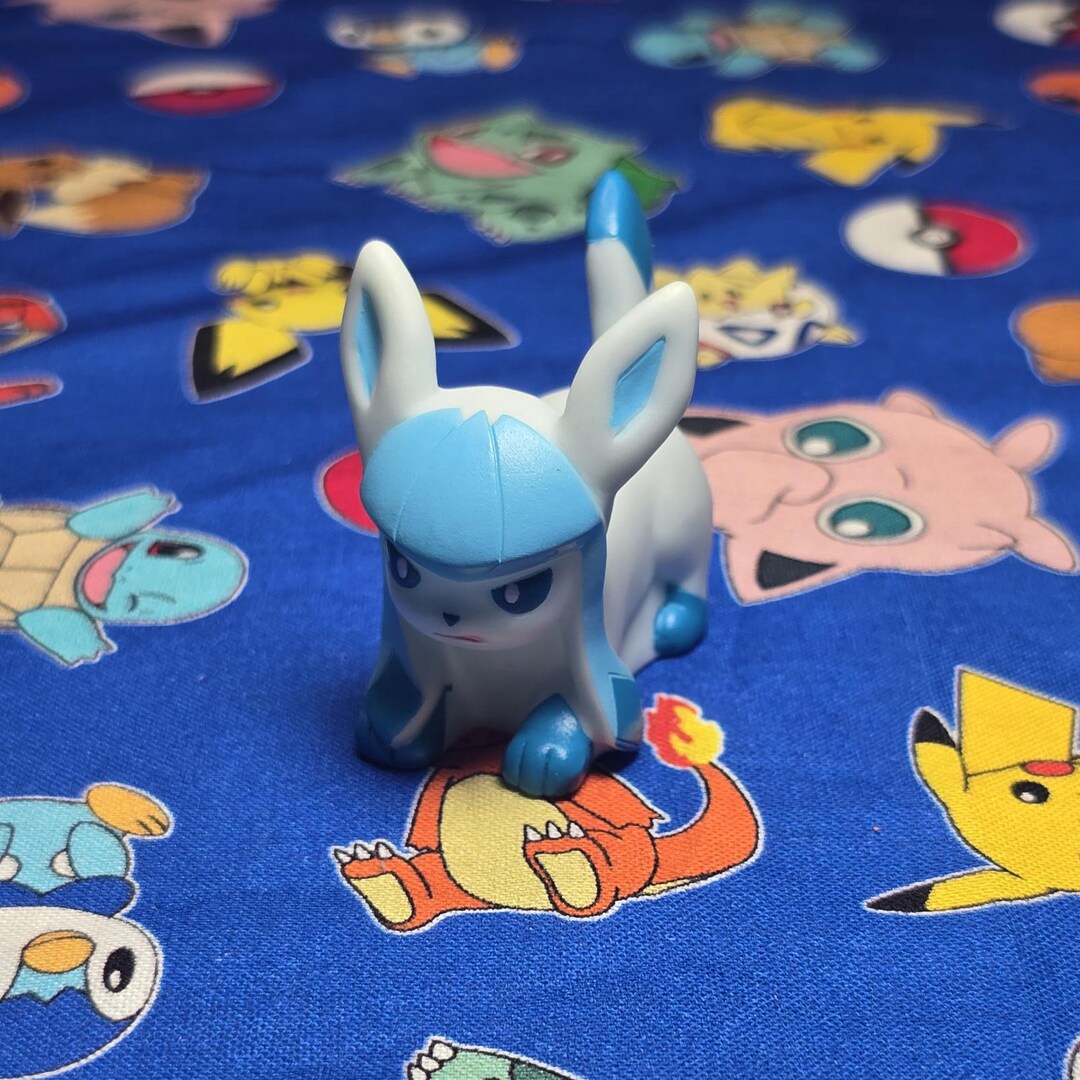 Pokemon Glaceon Figure Finger Puppet 2010 Nintendo Bandai PVC Japan USA ...