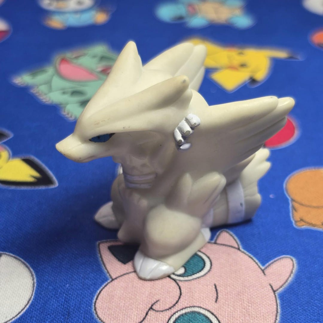Pokemon Reshiram Figure Finger Puppet 2010 Nintendo Bandai PVC Japan ...