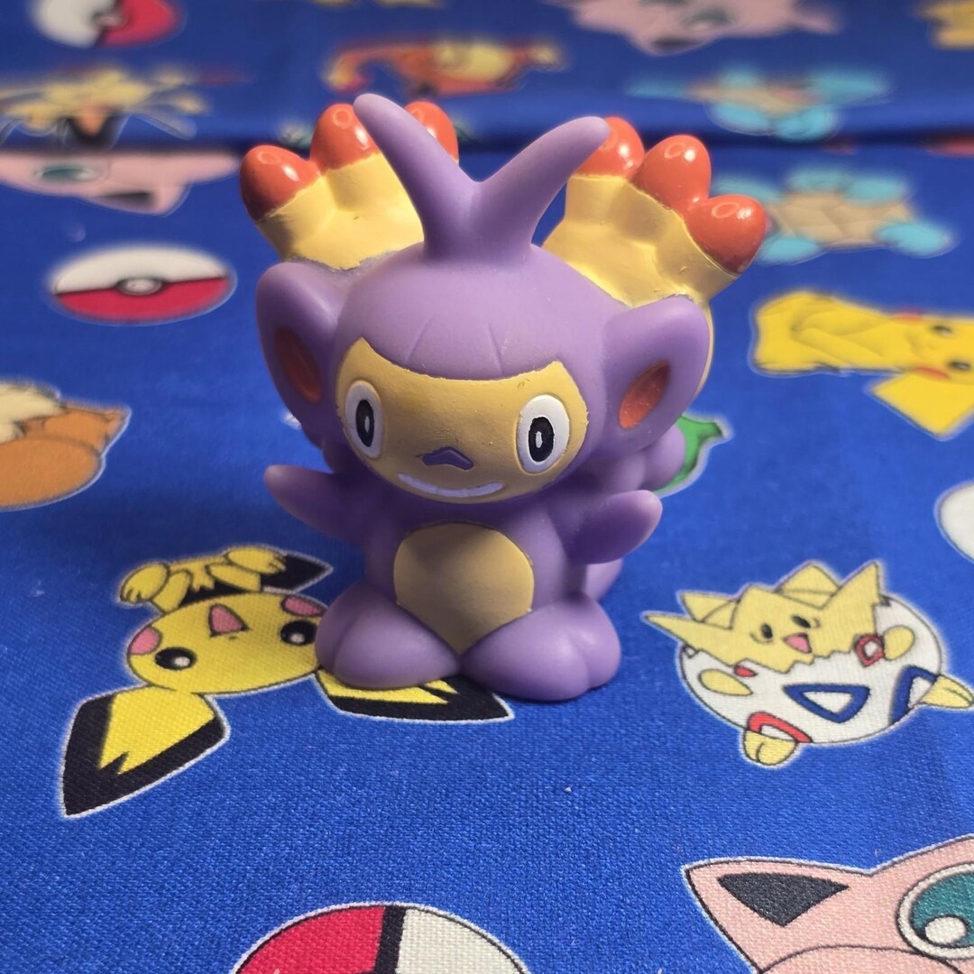 Pokemon Ambipom Figure Finger Puppet 2006 Nintendo PVC Japan Bandai USA ...